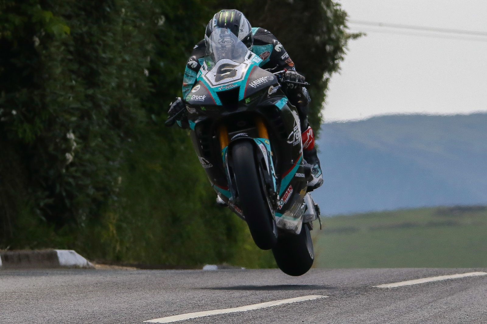 Experience the Thrills of the Isle of Man TT - Isle of Man Beds